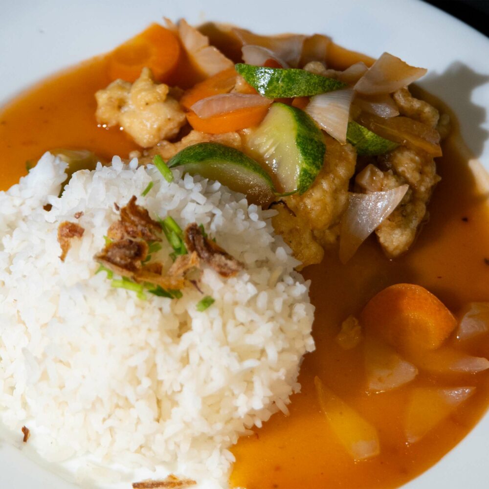 Nasi Putih Berlauk – Sumiran Cafe